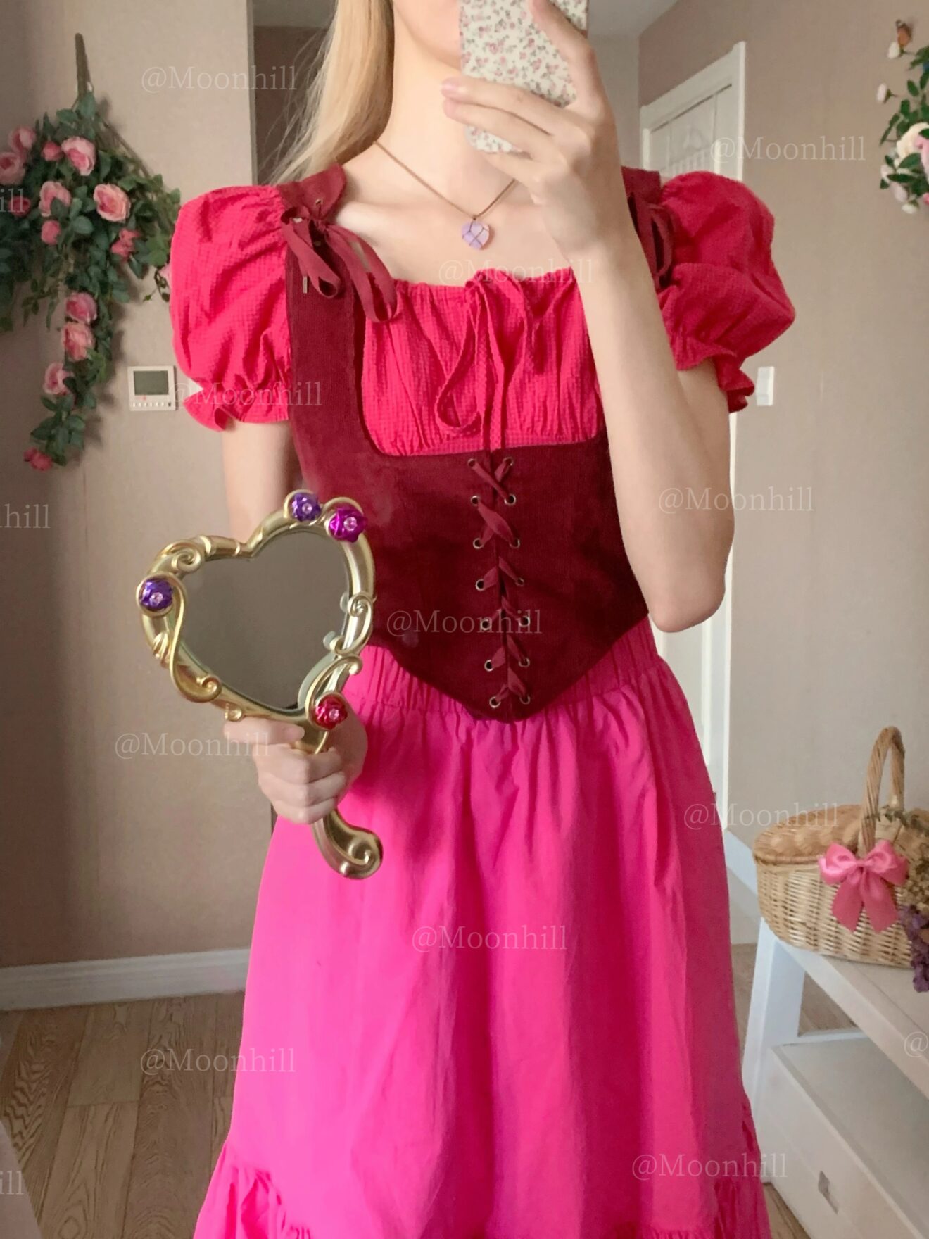 Diamond Castle Magic Mirror – Moonhill